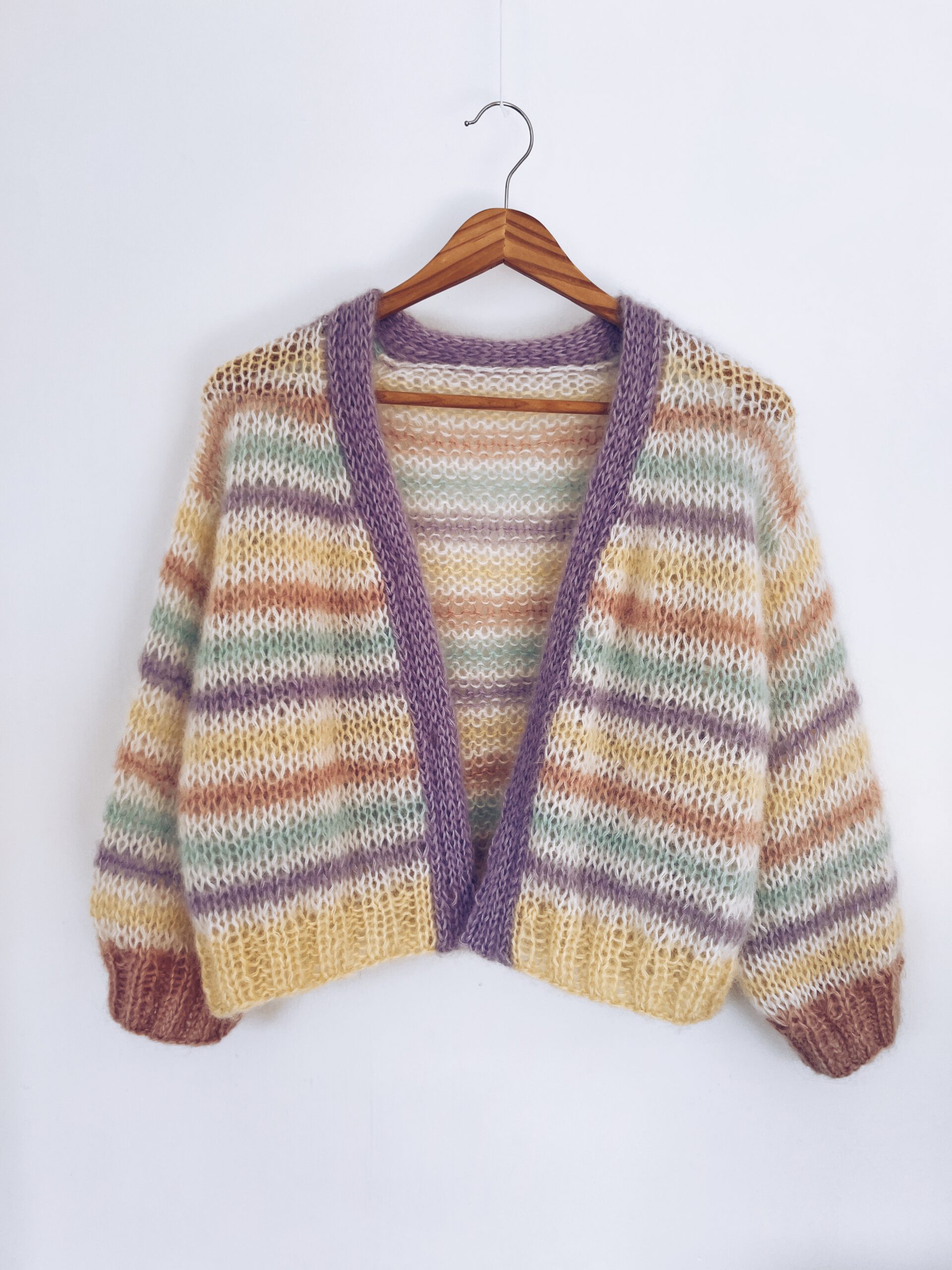 5 cute and easy cardigan knitting patterns - Knitandnote